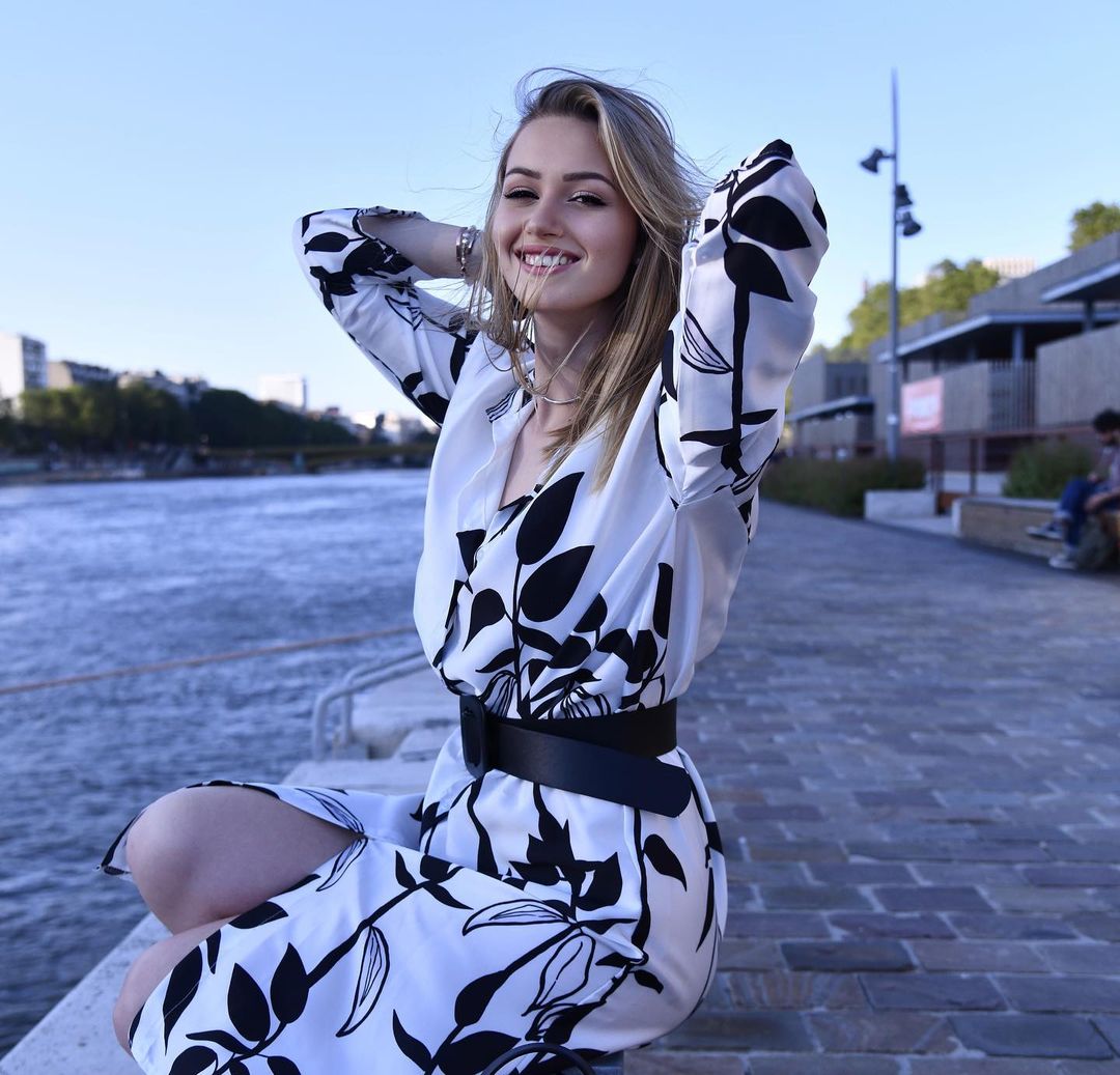 Picture of Lauriane Beguin