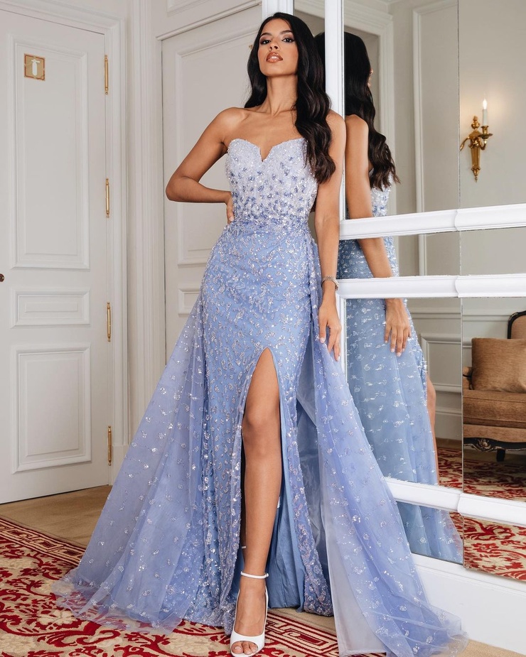 Picture of Sarah Aoutar