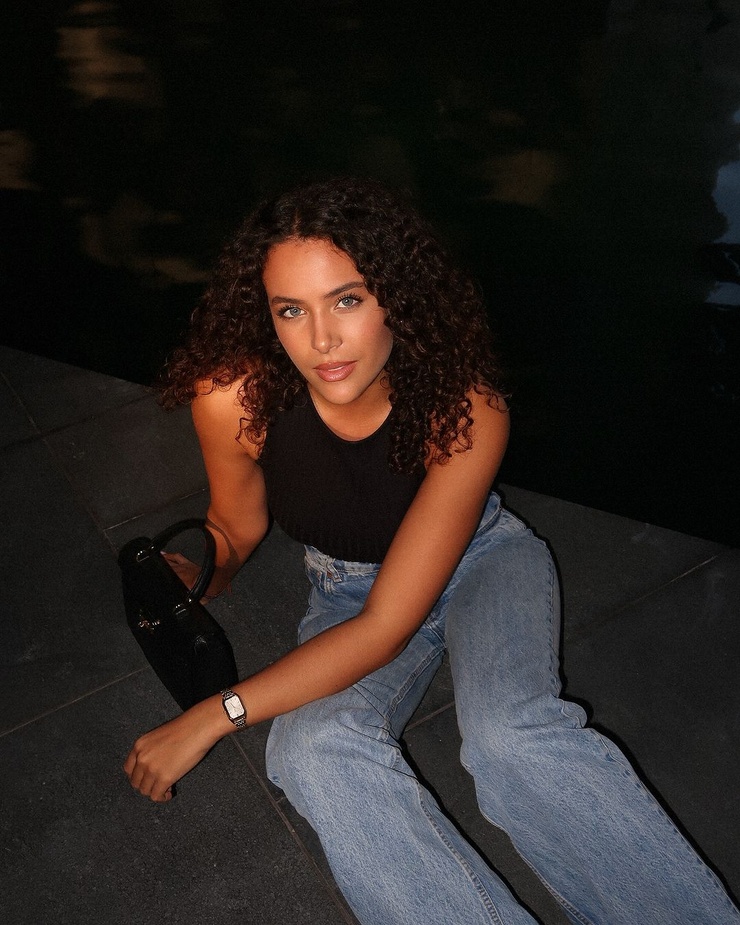 Picture of Illana Barry