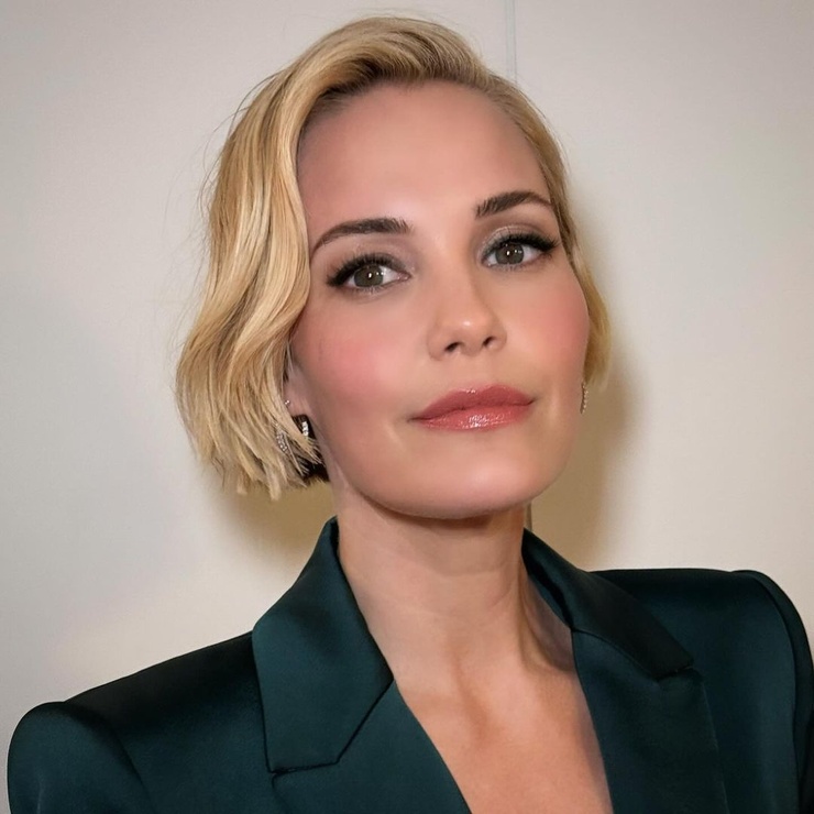 Picture of Leslie Bibb