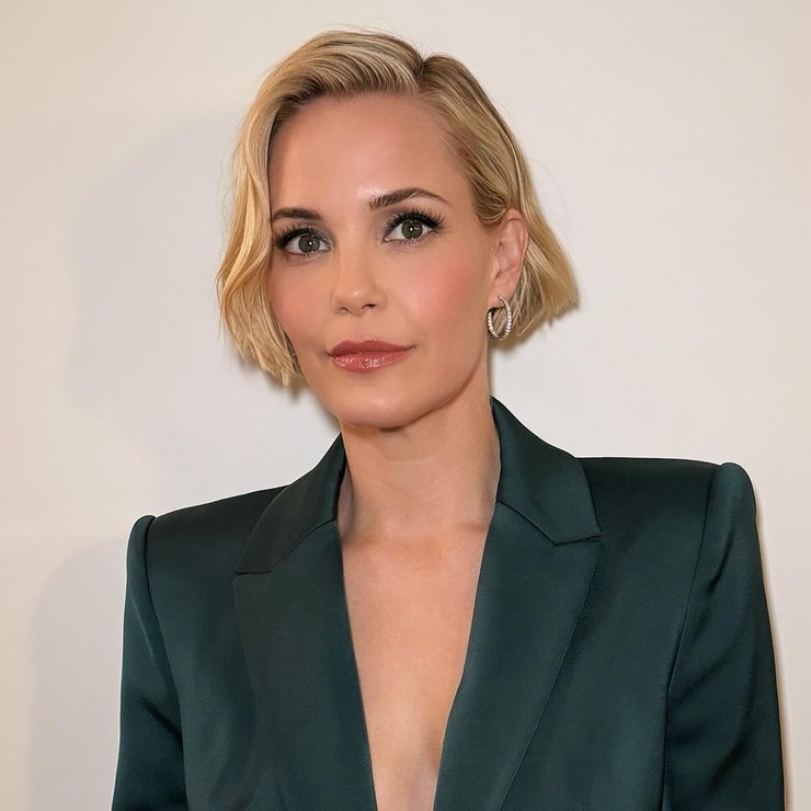 Picture of Leslie Bibb