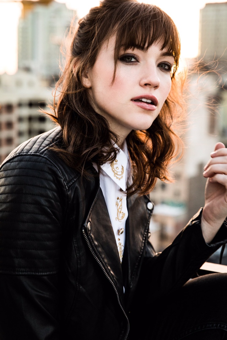 Violett Beane image