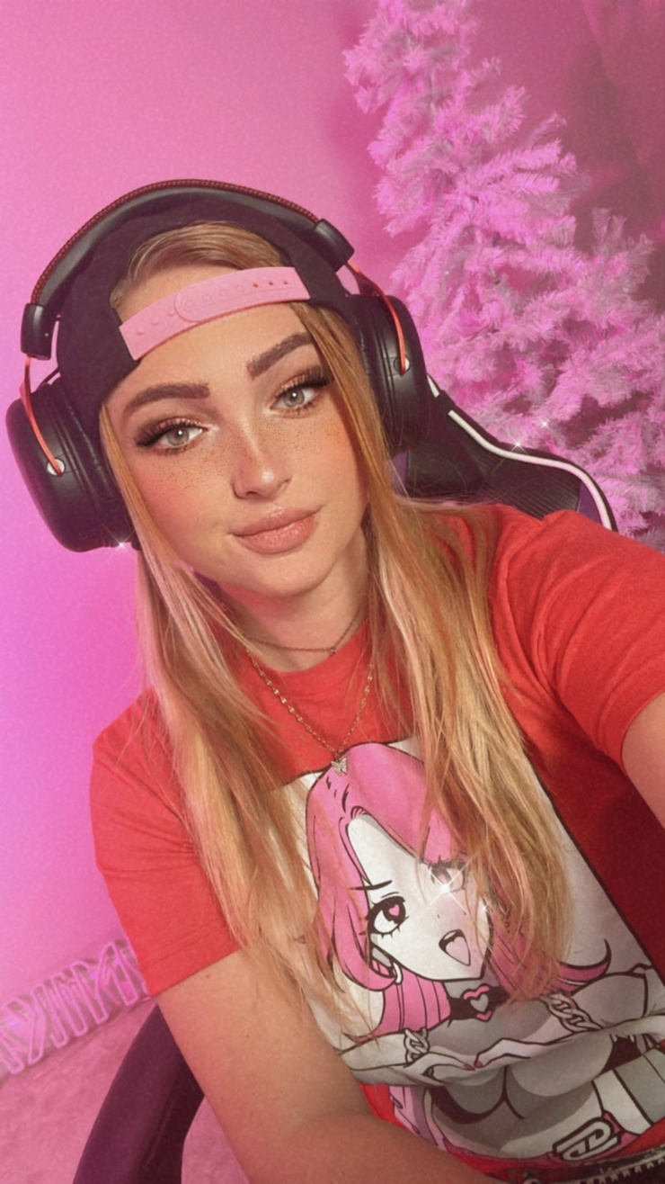 Picture of Michaela Lee