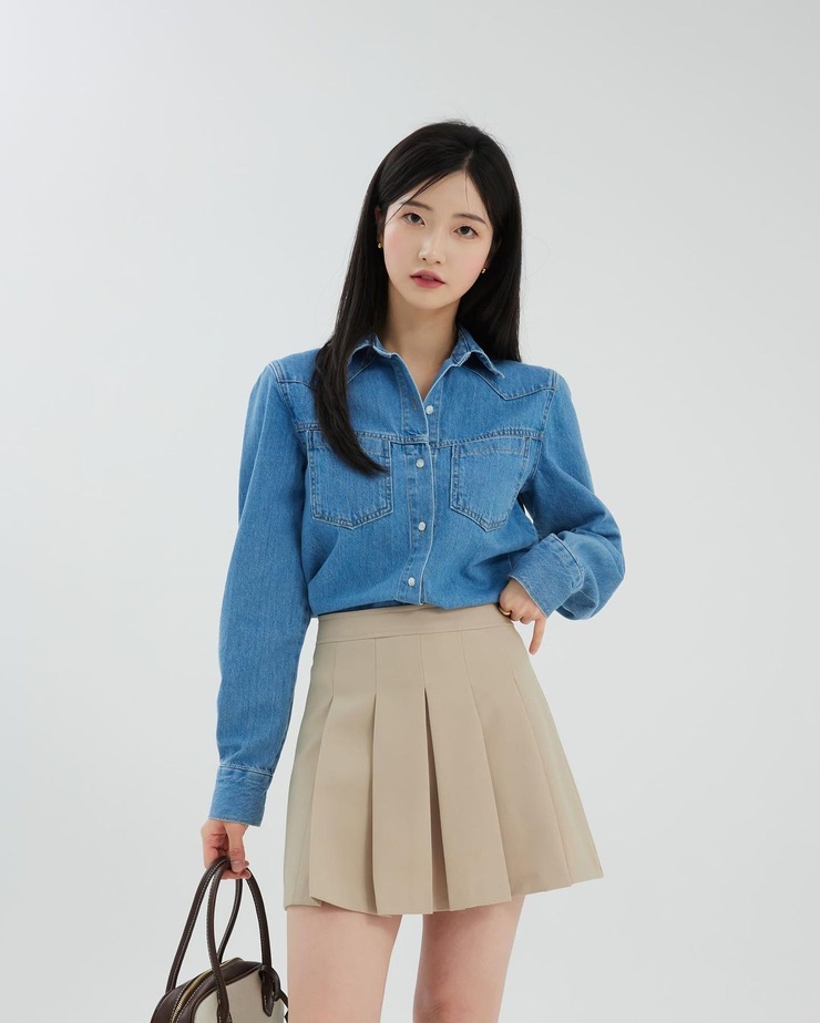 Picture of Ha Jin Park