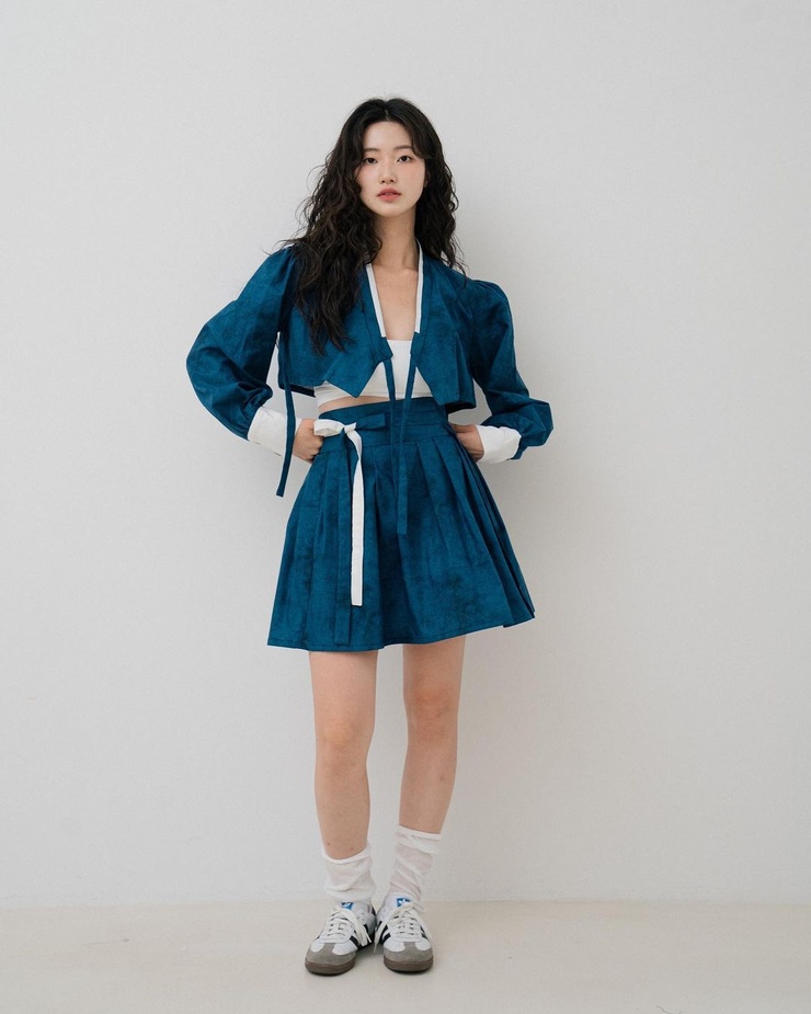 Picture of Ha Jin Park