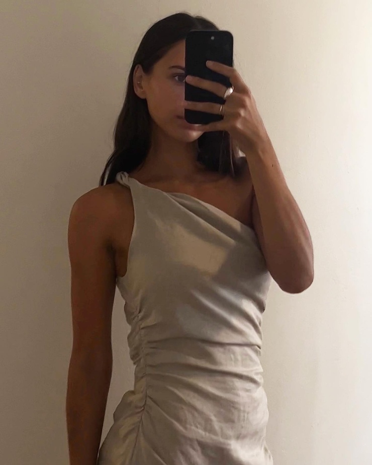 Picture of Bella Thomas