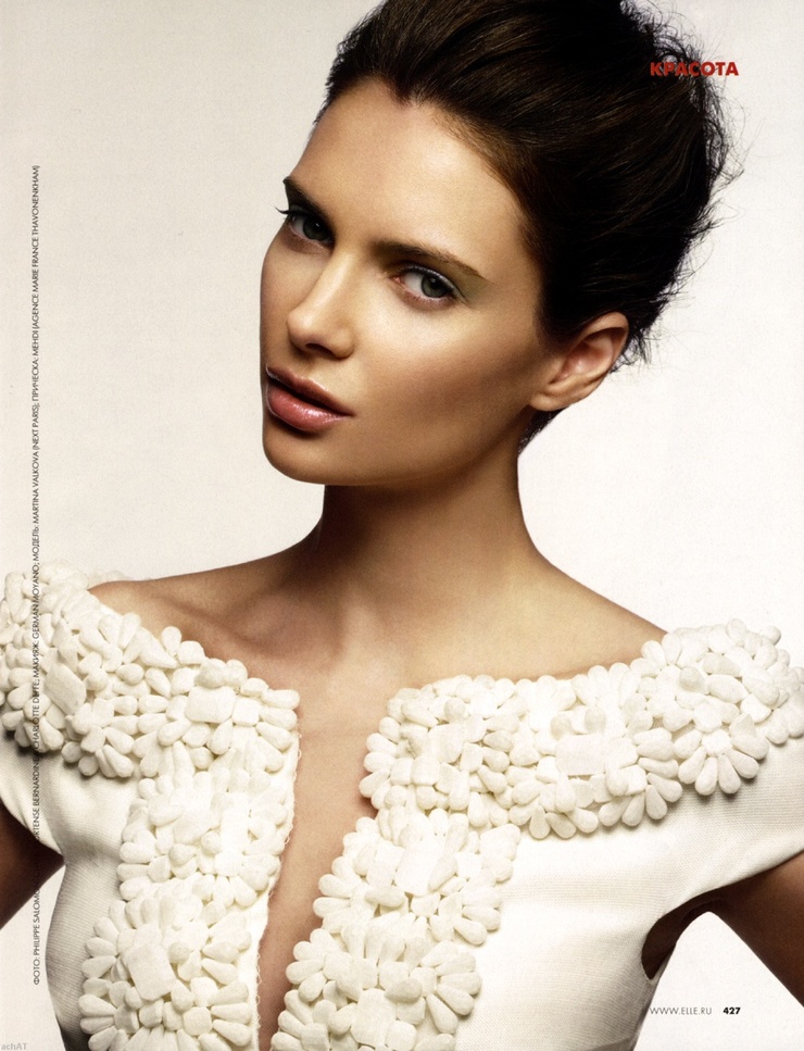 Elle Russia April 2008