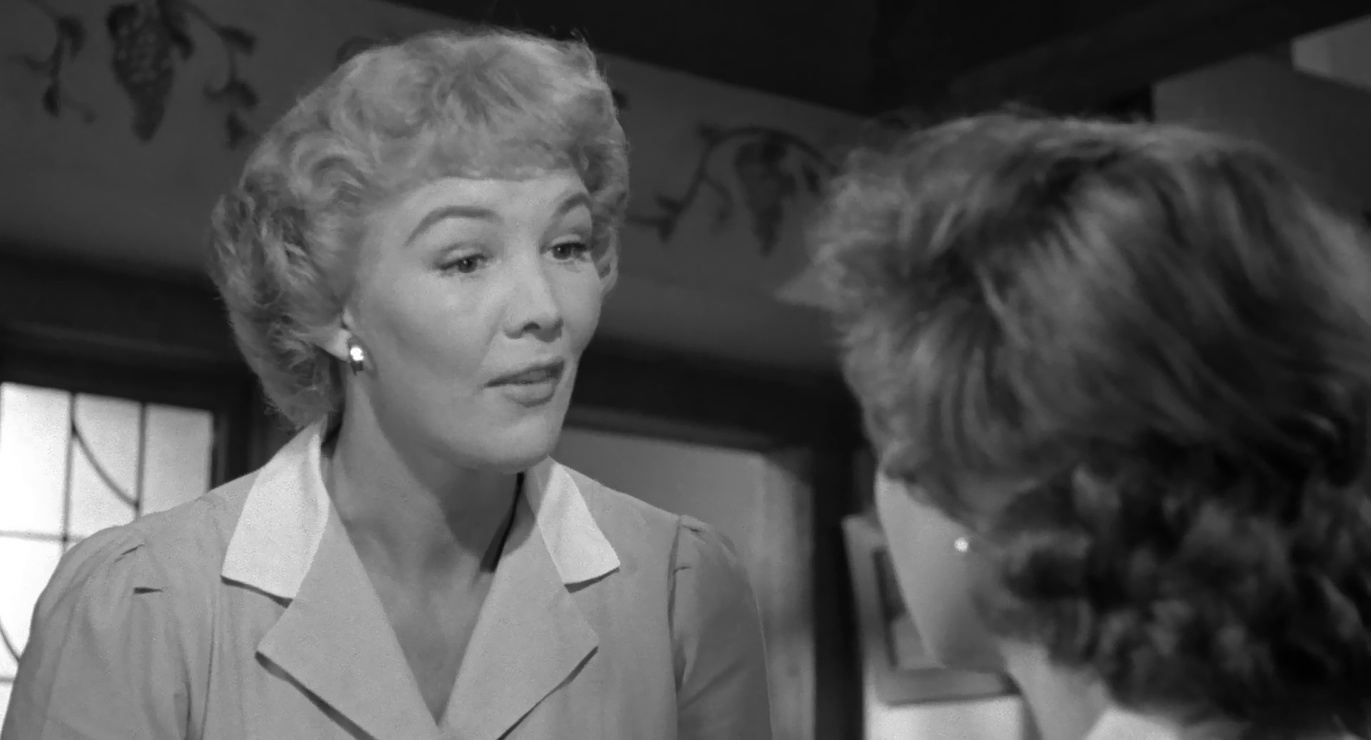 Veda Ann Borg and Susan Hayward