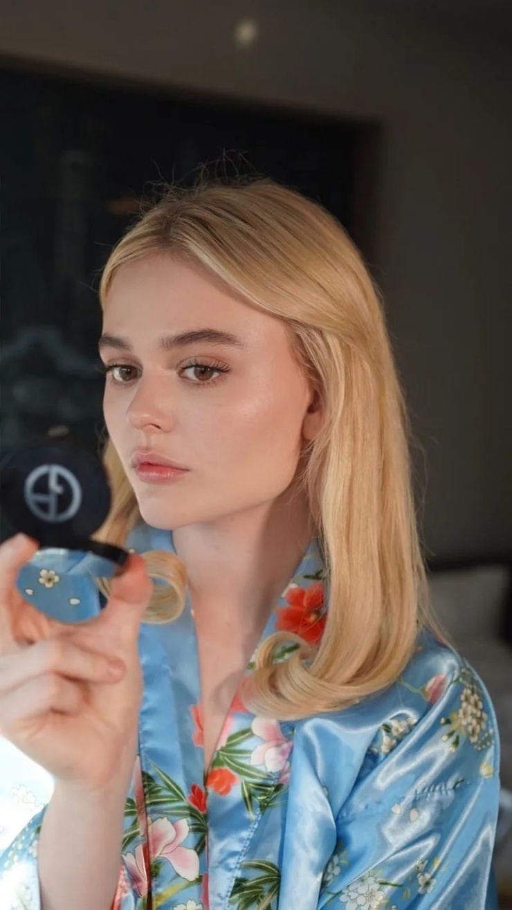 Picture of Emily Alyn Lind