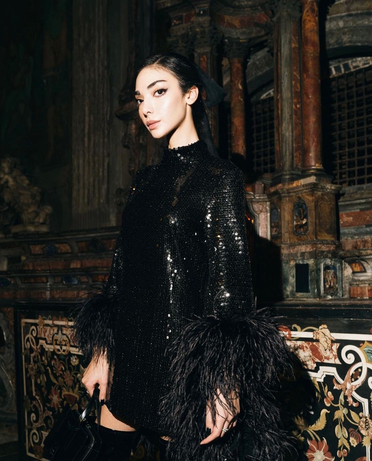 Picture of Yasmine Sima (model)