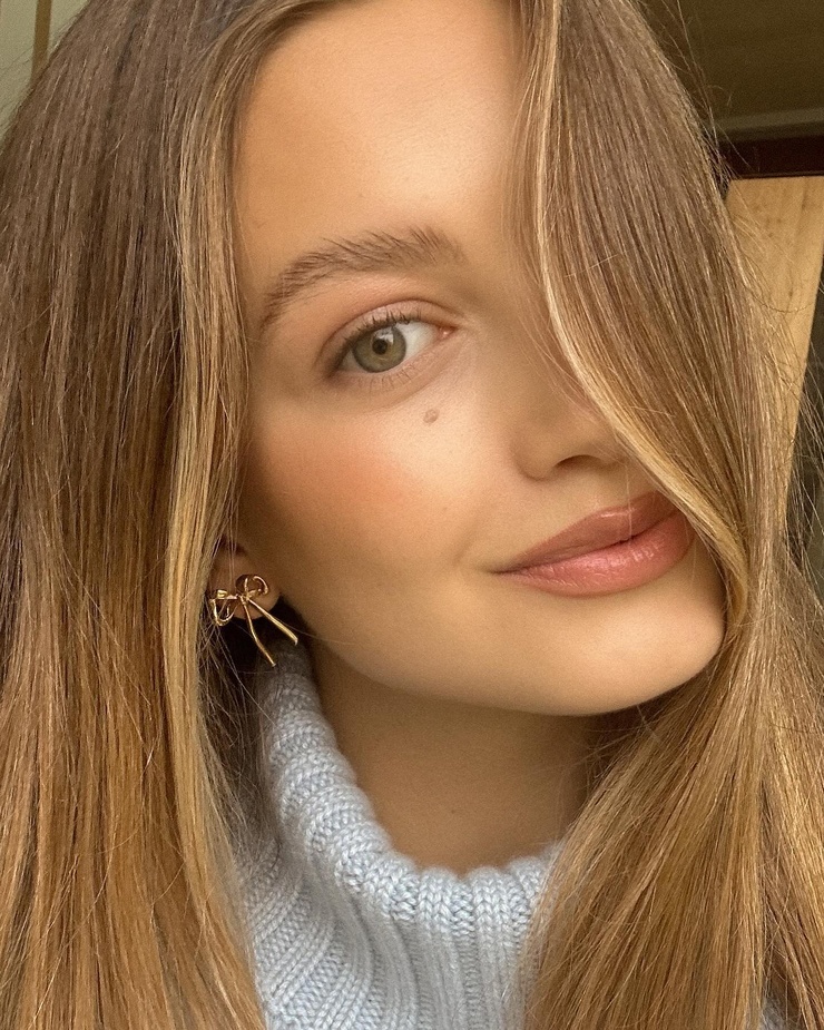 Picture of Zoë Pastelle Holthuizen