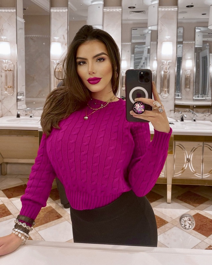 Michelle Ciotti image