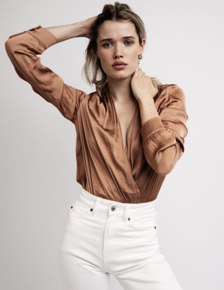 Picture of Veronica Sanchez model