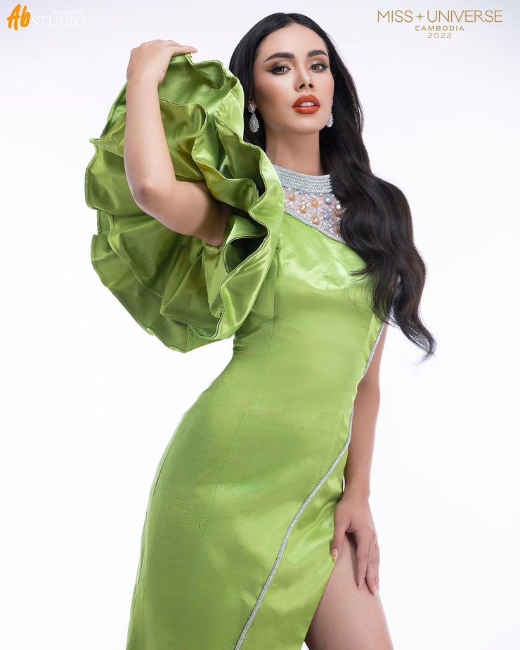 Picture of Manita Hang