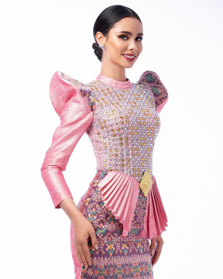 Picture of Manita Hang