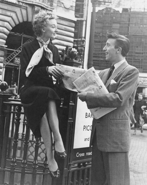 Joan Dowling, Harry Fowler