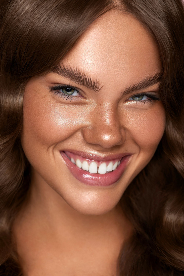 Kim Decker image