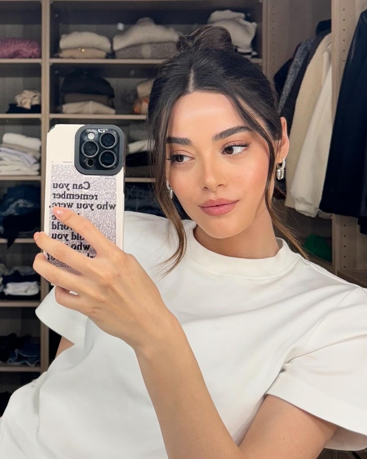 Picture of Simay Barlas