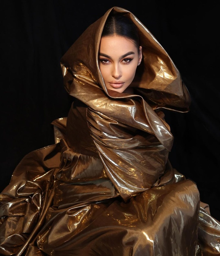 Picture of Adrola Dushi