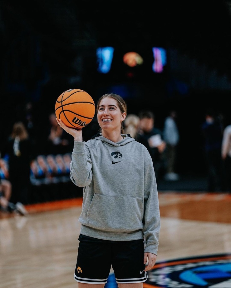 Picture of Kate Martin (basketball)