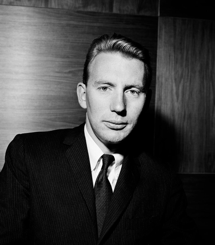 Picture of Robert MacNeil