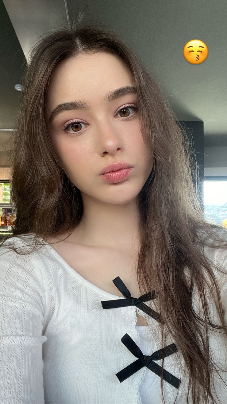 Picture of Dasha Taran (II)