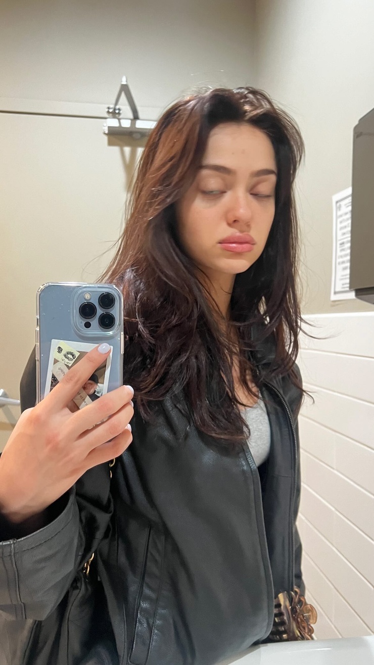 Picture of Nailea Devora