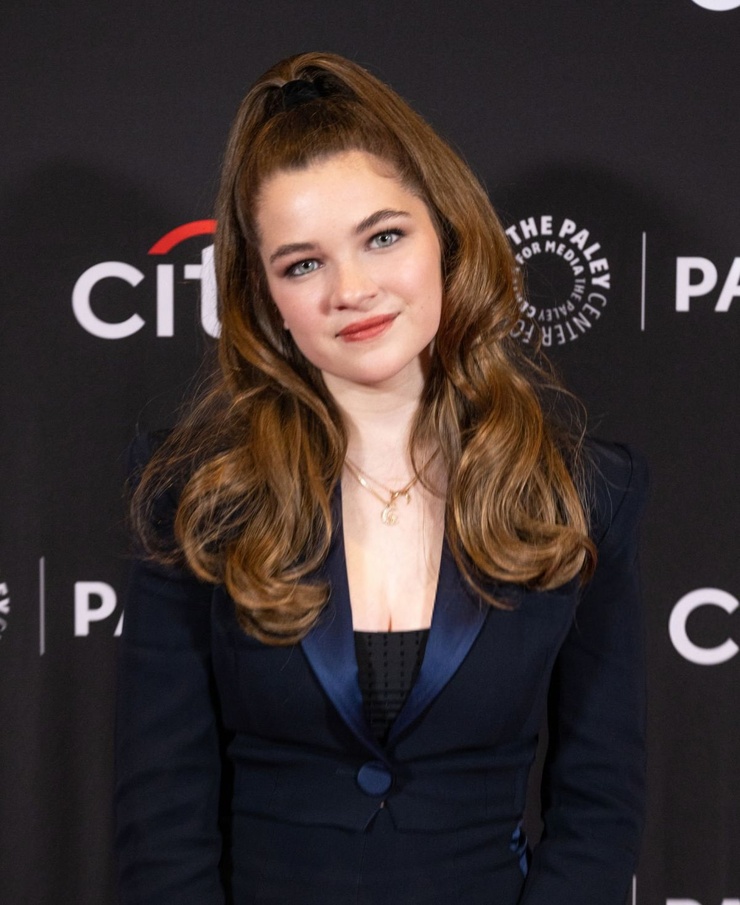 Raegan Revord picture