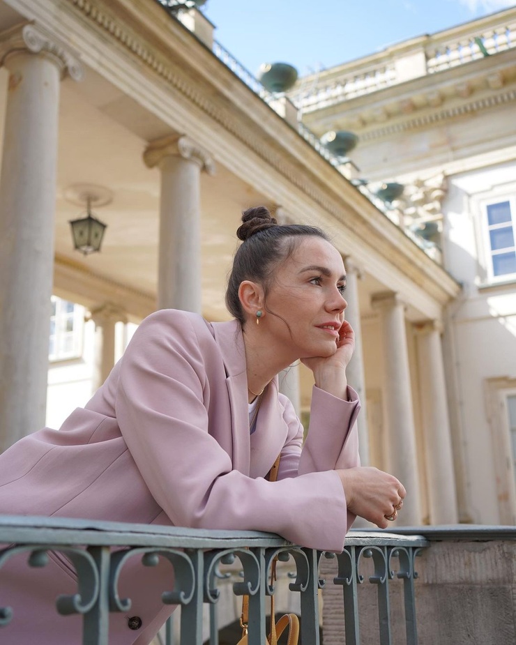 via Instagram (@olgaboladz_official)