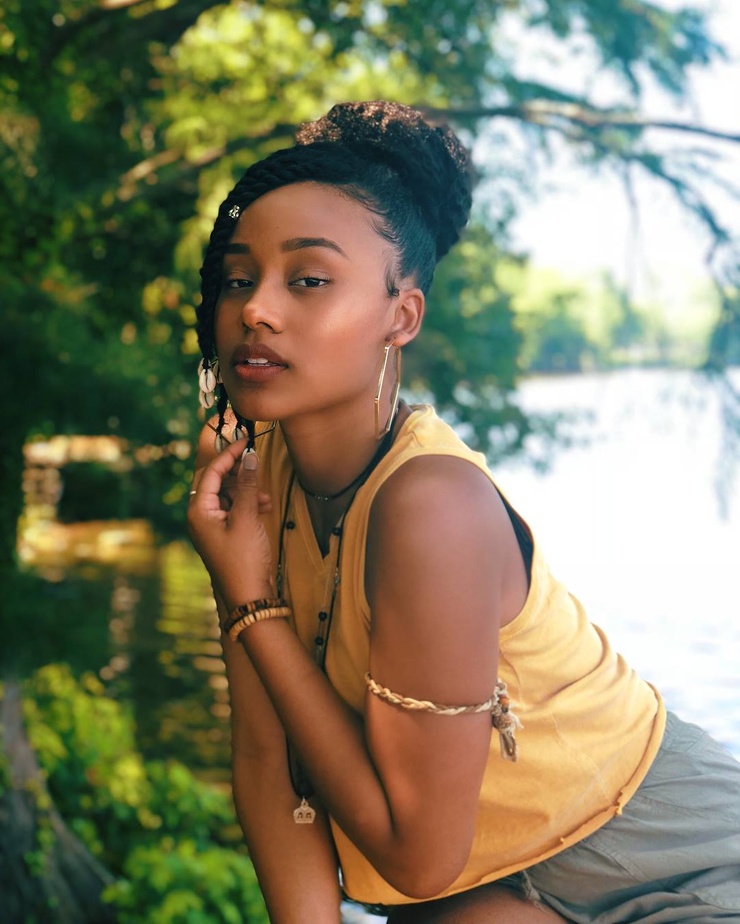 Katlyn Nichol picture