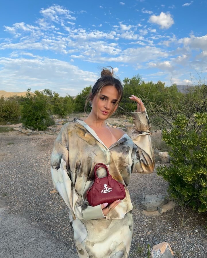 Jessy Hartel picture