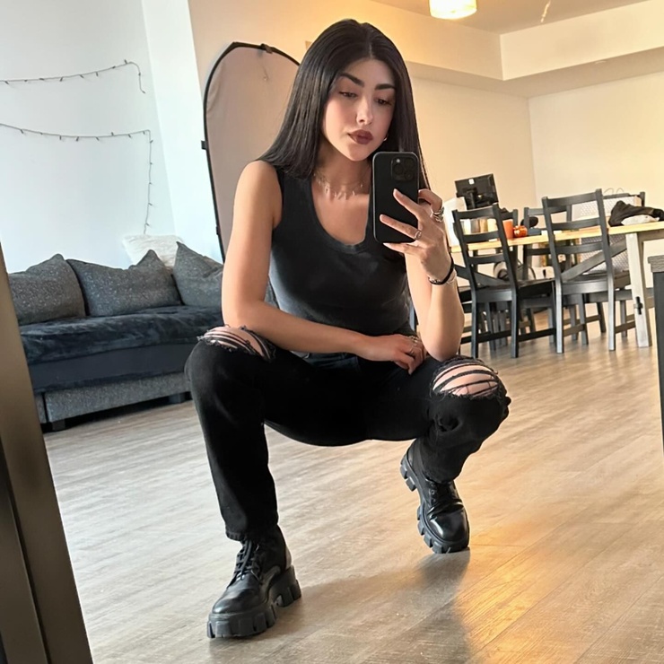 Picture of Alexa Mansour