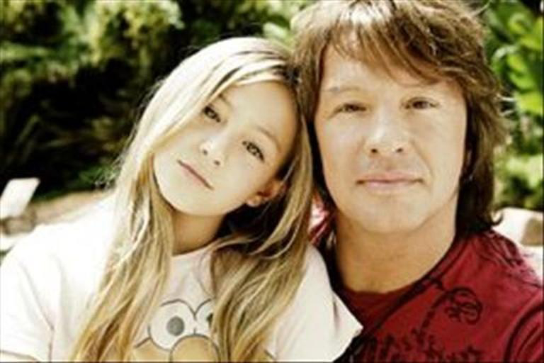 Picture of Ava Sambora