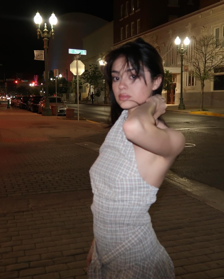 Picture of Nailea Devora