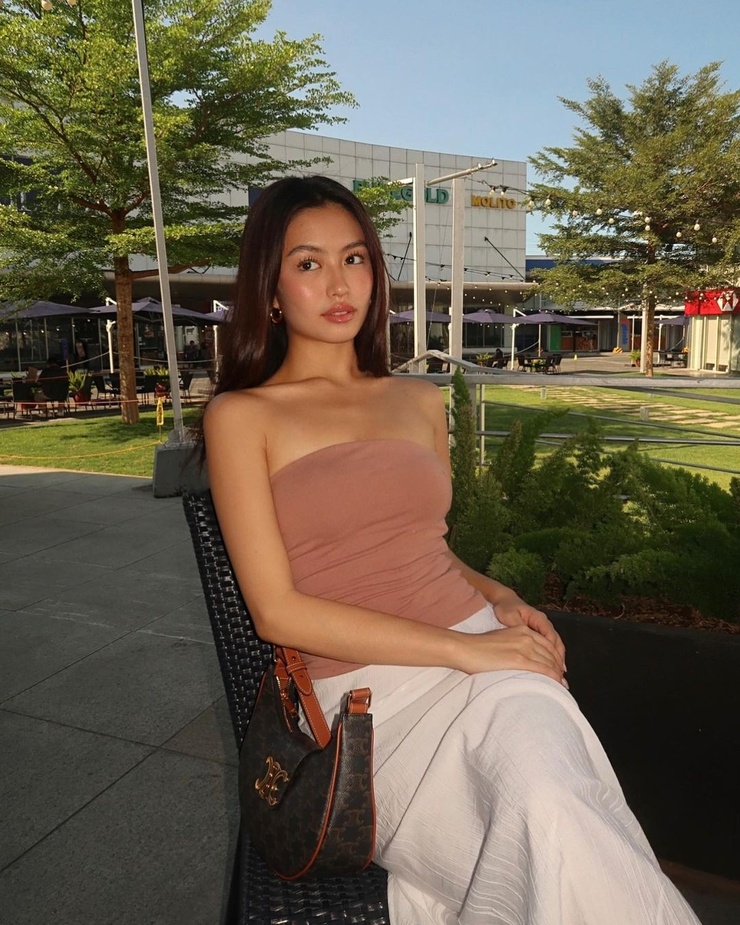 Image of Ashley Del Mundo