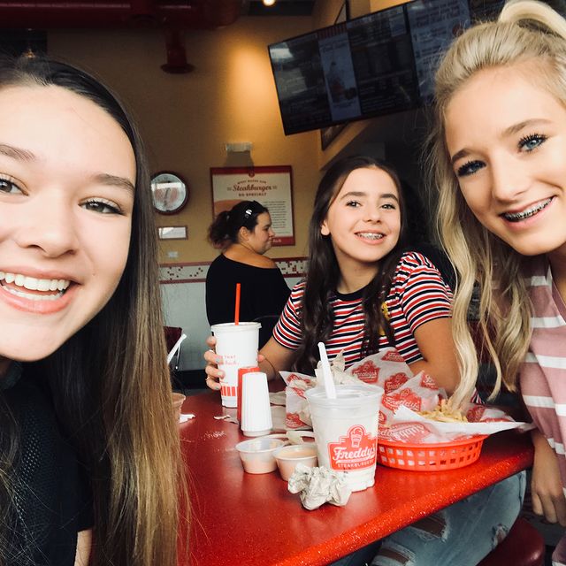 Picture of Avia Colette Butler