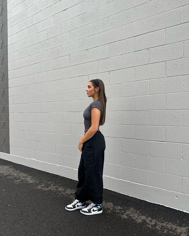 Picture of Avia Colette Butler