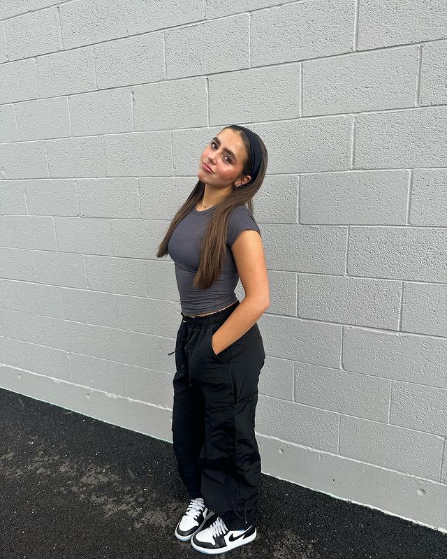 Picture of Avia Colette Butler