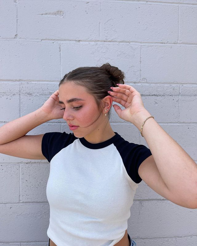 Picture of Avia Colette Butler