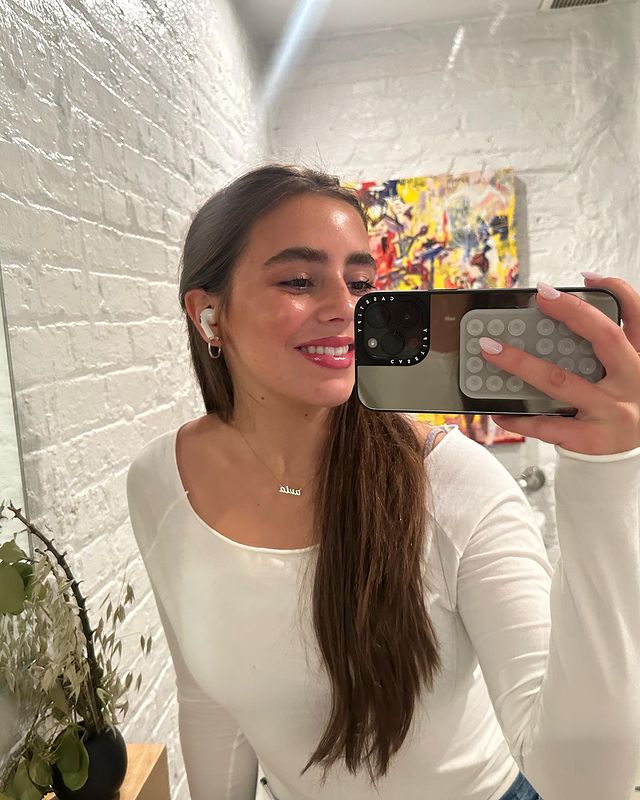 Picture of Avia Colette Butler