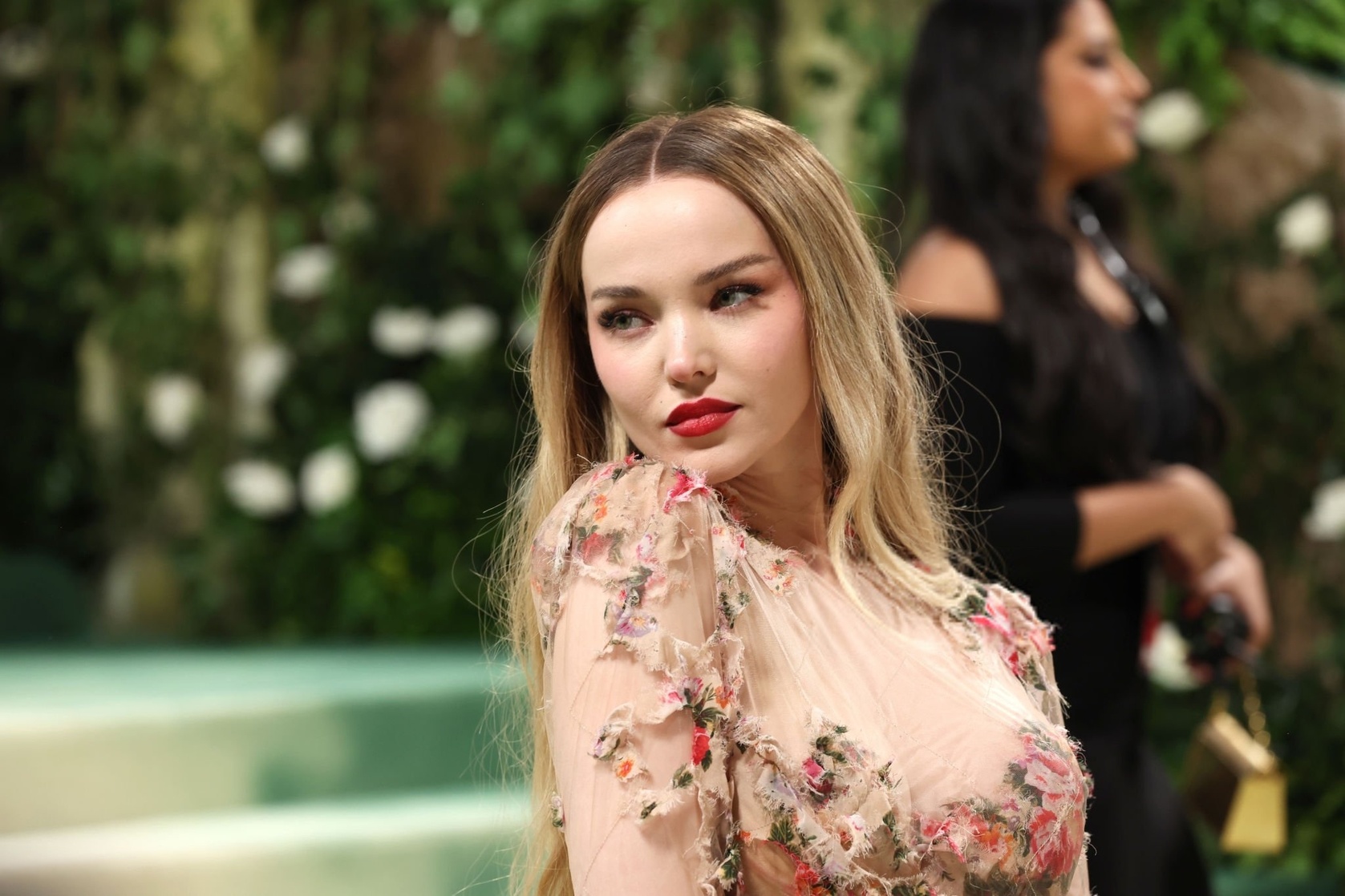 Dove Cameron picture