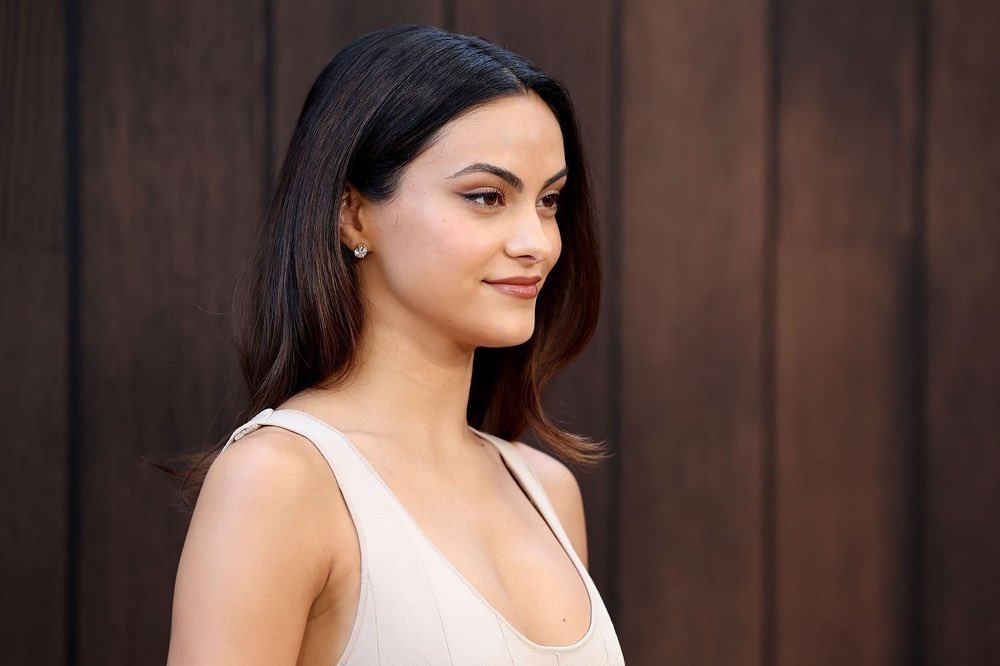Camila Mendes picture
