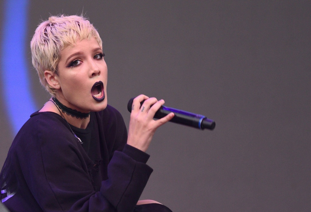 Picture of Halsey
