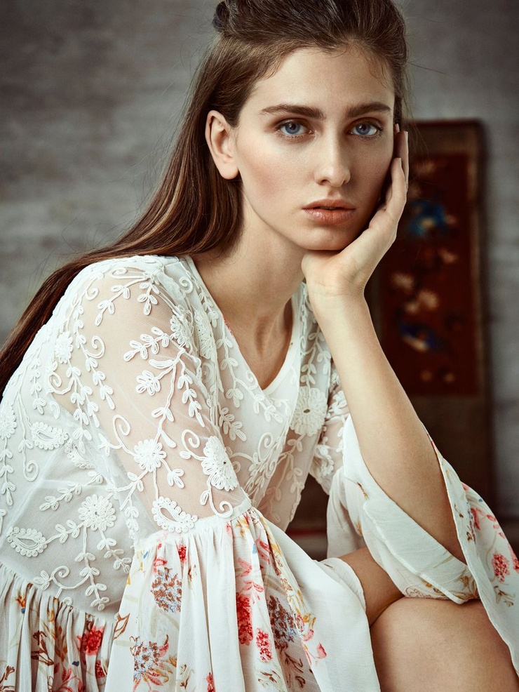 Picture of Iris Lie model