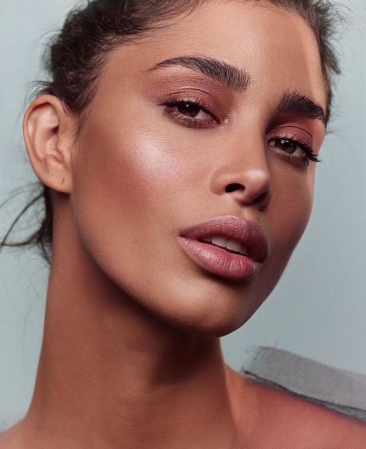 Picture of Victoria Gonzalez model