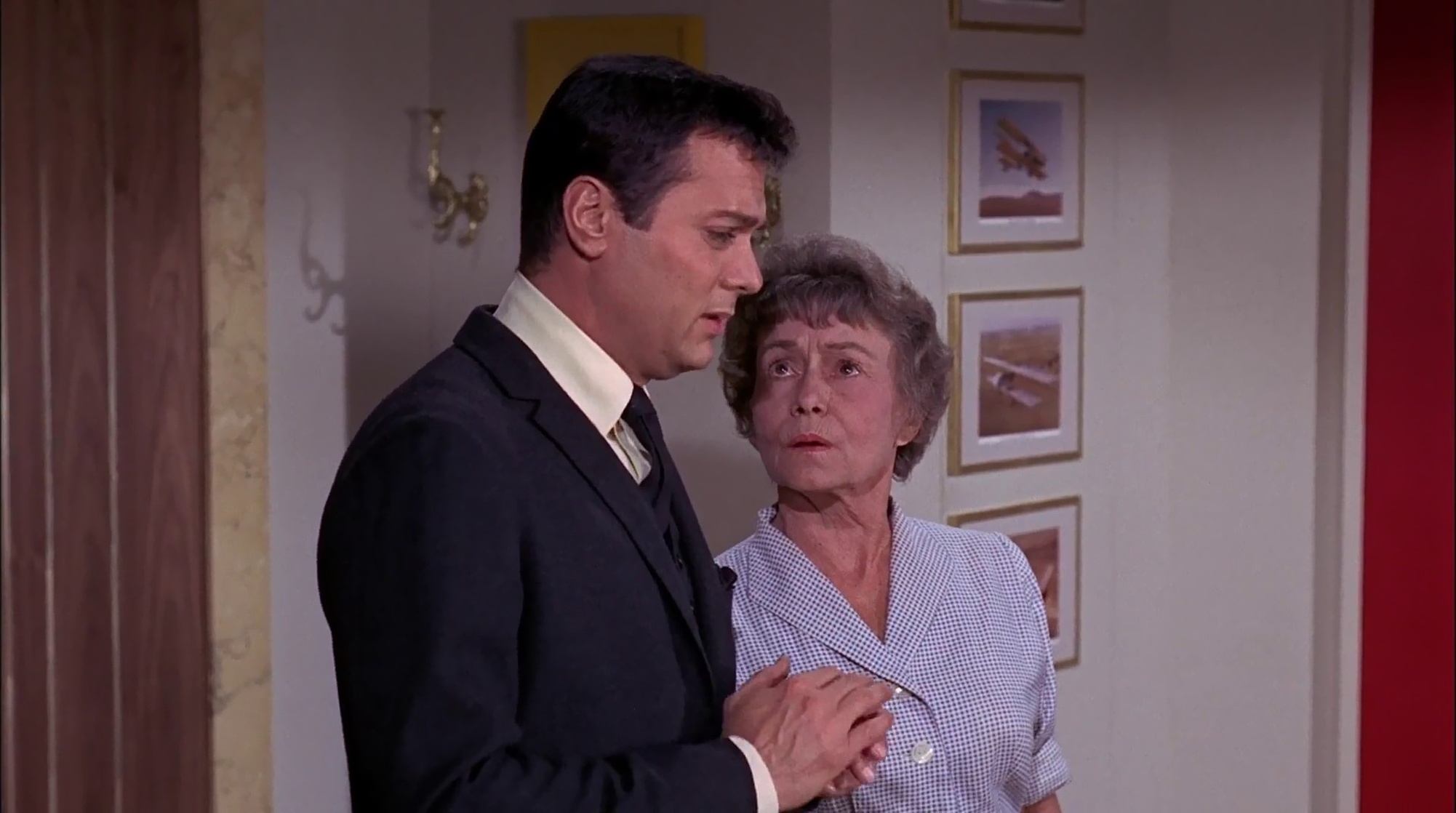 Tony Curtis and Thelma Ritter