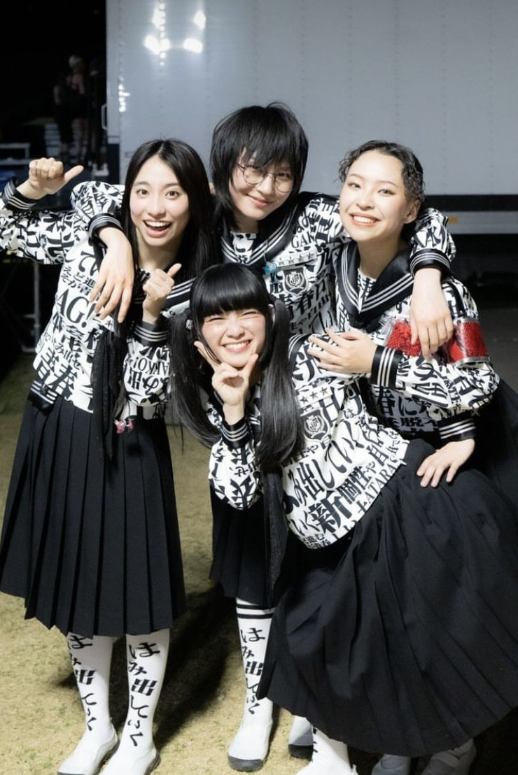 Atarashii Gakko! picture