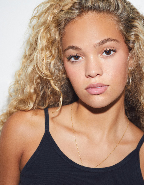 Picture of Avari Lanai