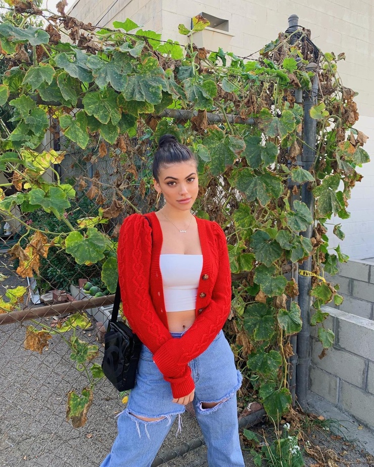 Image of Kelsey Calemine