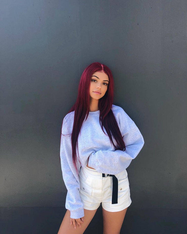 Picture of Kelsey Calemine